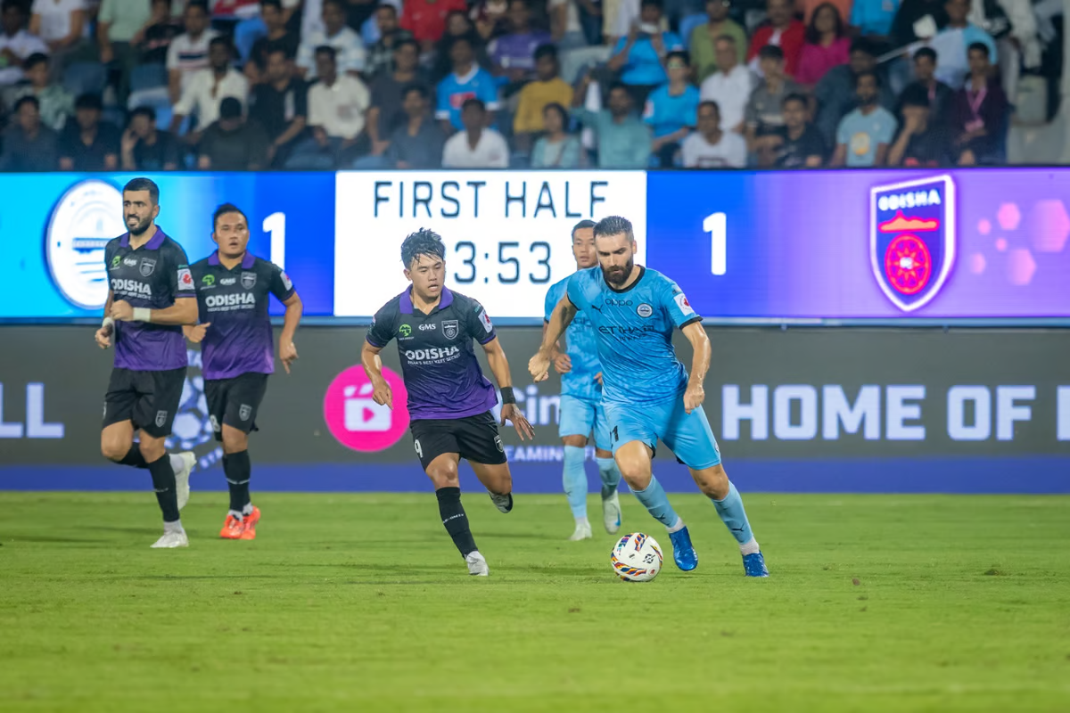 Odisha FC and Mumbai City FC played a 1-1 draw in ISL 2024-25 match at ...